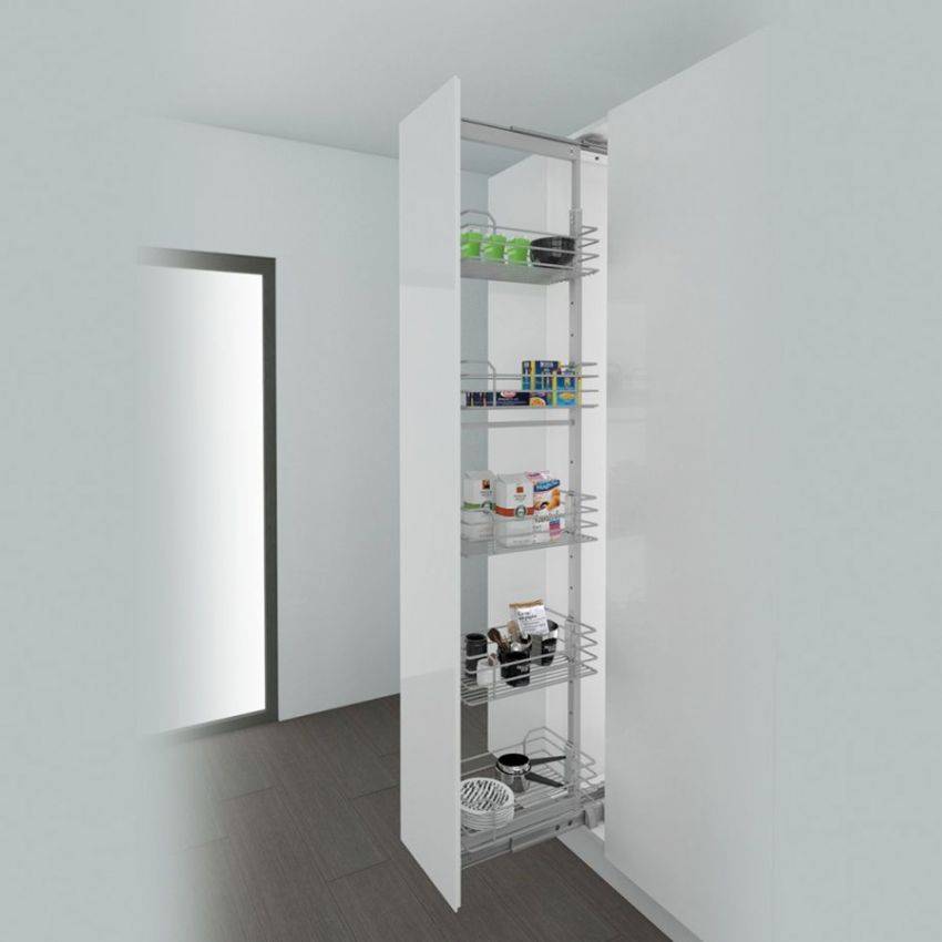 Dynamic Tall Larder Pull Out