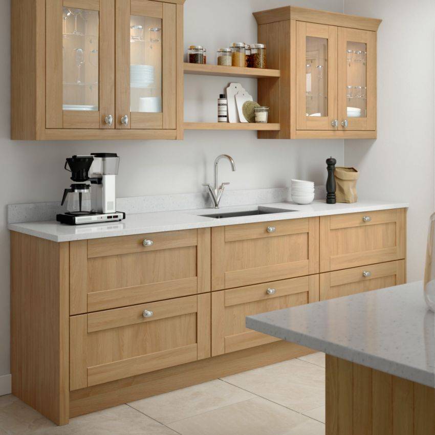 5 Piece, V-Groove, Medium Frame, Oak Shaker Kitchen Door